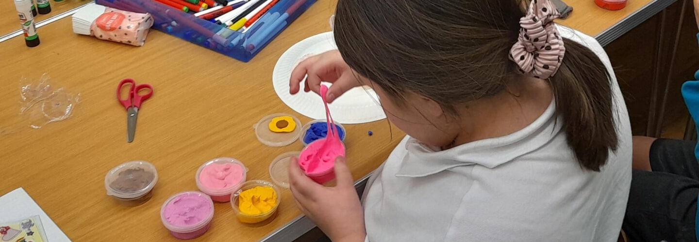 Penhaligon’s Friend’s weekly family bereavement sessions funded by a £ ...